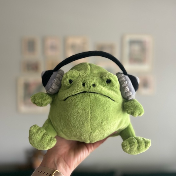 Jellycat | Toys | Jellycat Ricky Rain Frog Headphones Authentic Nwot ...